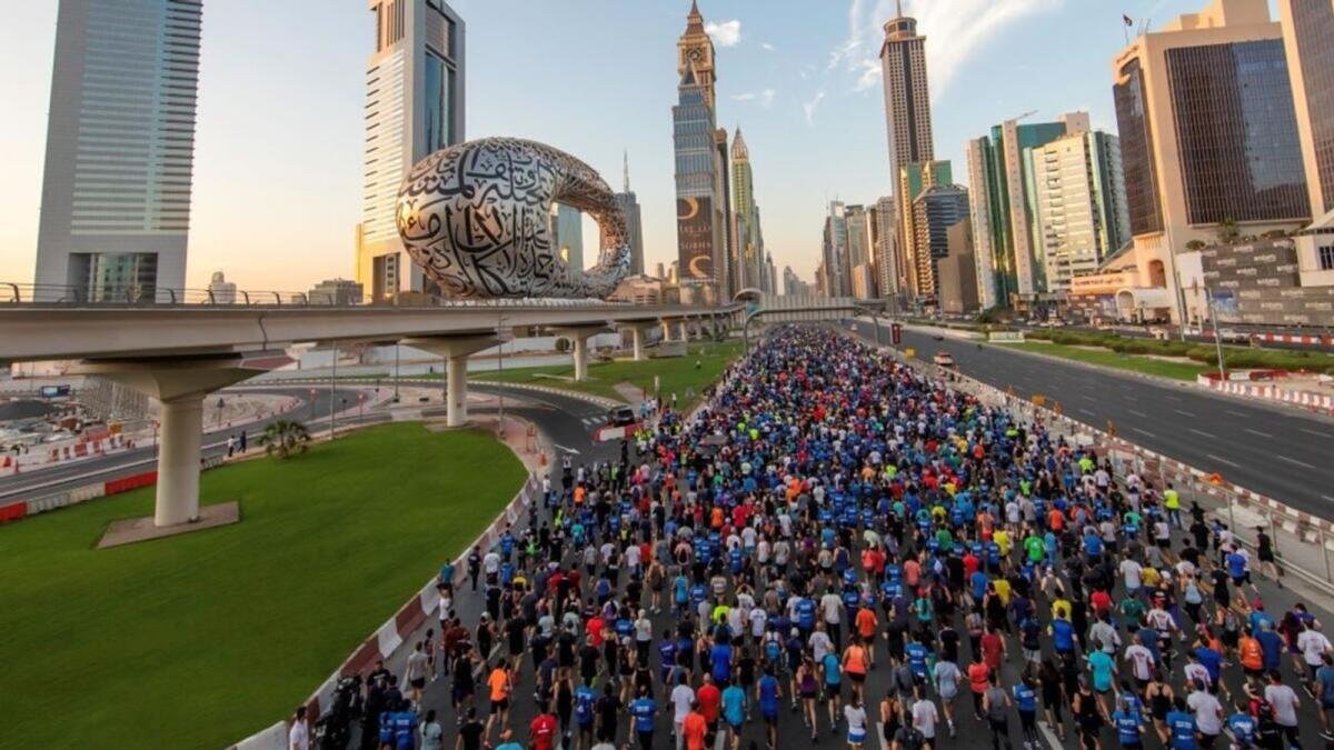 Sheikh Zayed Road Transforms for Record-Breaking Dubai Run 2024 - The ...